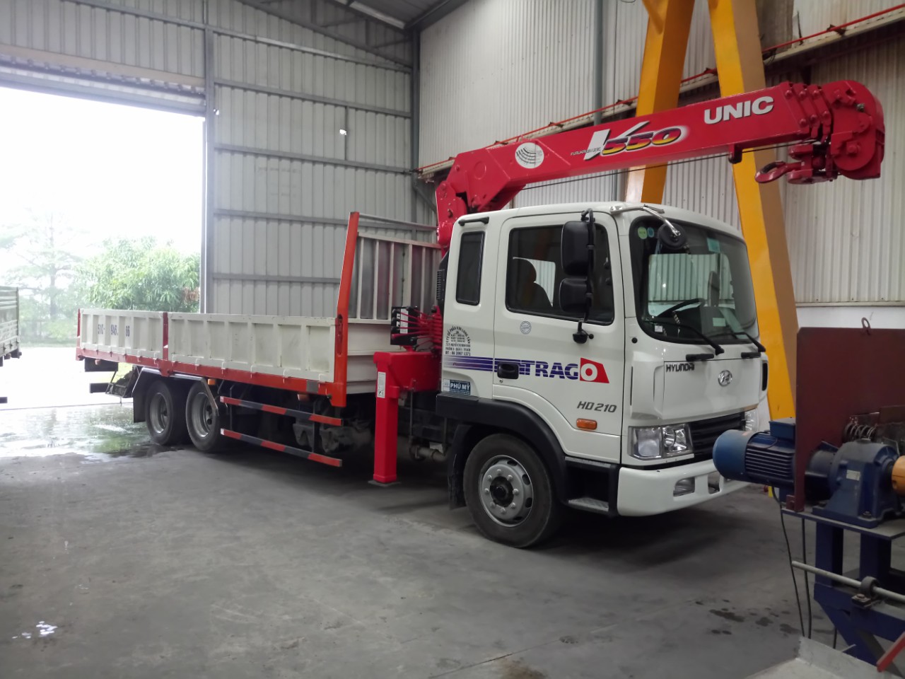 Xe cẩu tự hành là gì? vì sao xe cẩu tự hành ngày càng thông dụng?